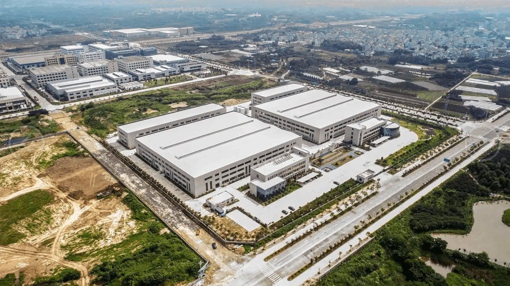 our factory with high- efficient mechanical production line